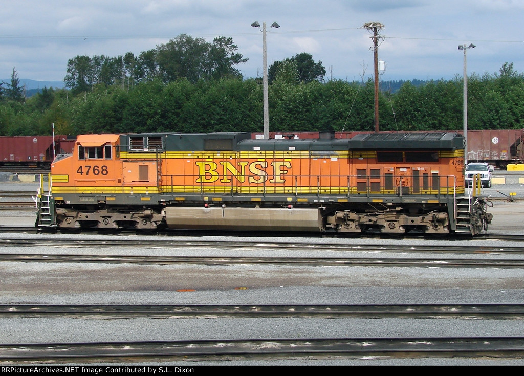 BNSF 4768